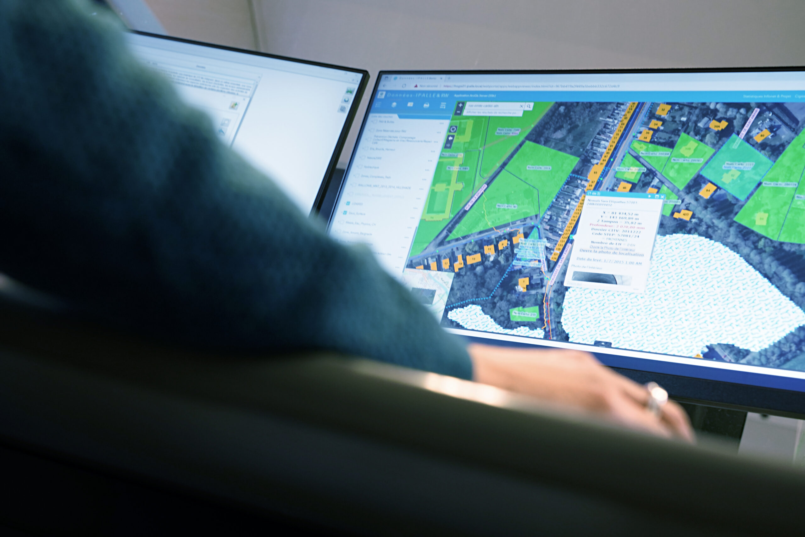 Géomaticien - Les métiers de l'eau